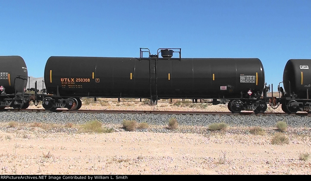 EB Manifest Frt at Erie NV -28